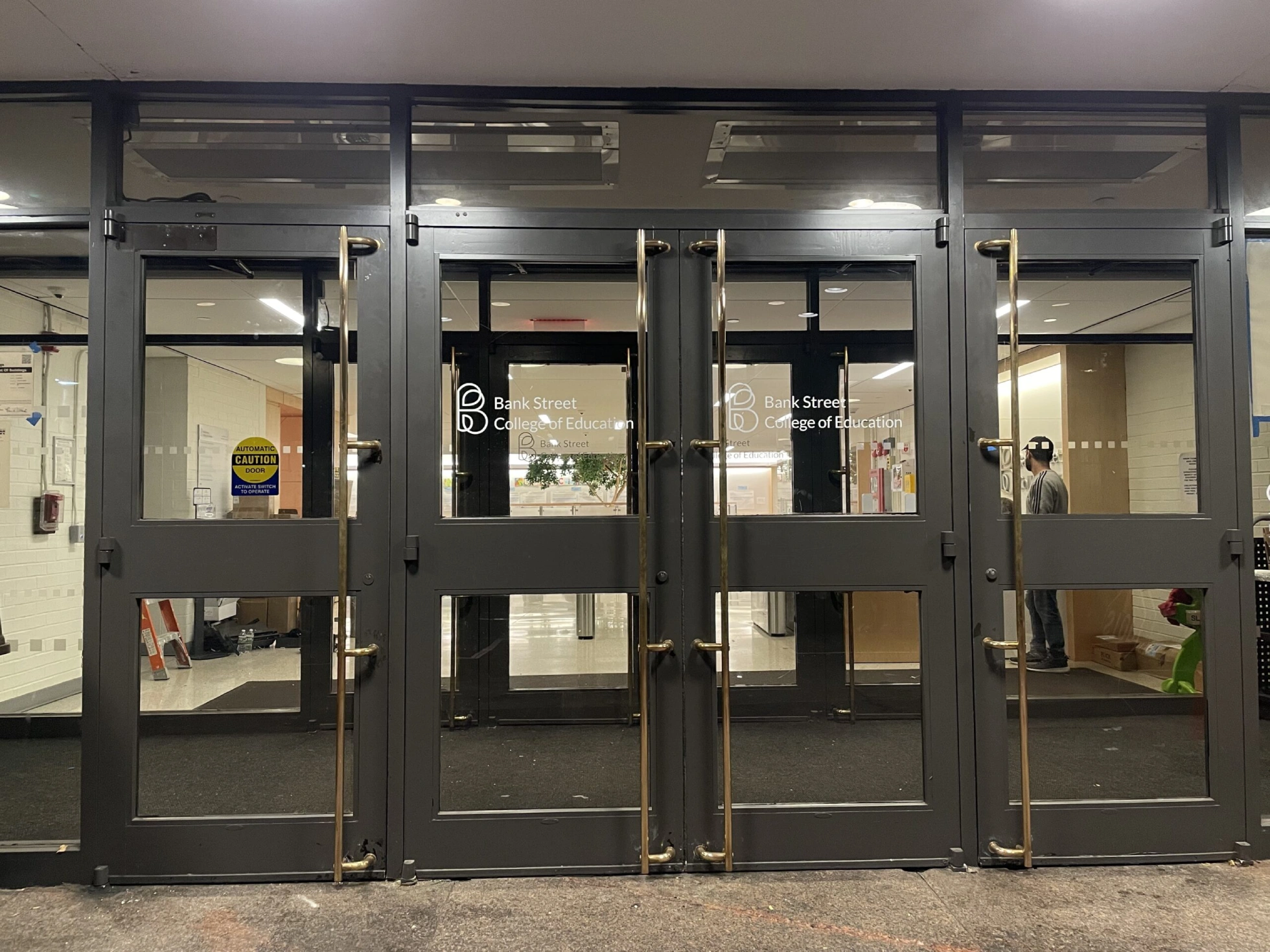 Automatic Doors (ADA Compliant) Services in Manhattan, NY | (929) 539-8048